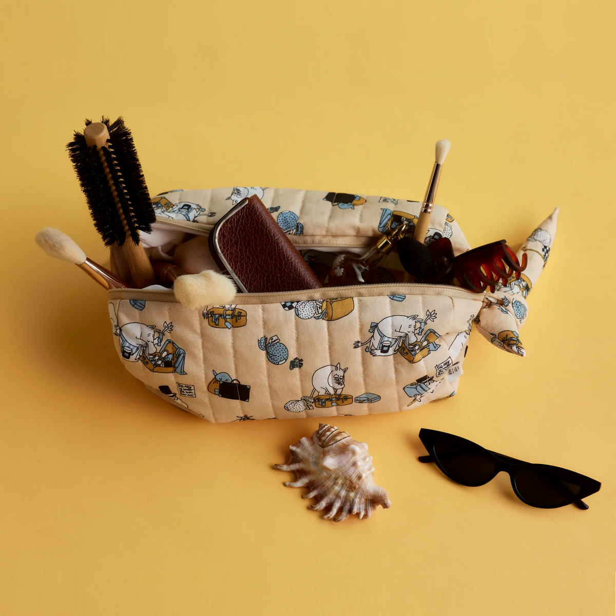 Kulturtasche MOOMIN HOLIDAY RUSH – HARTOG · Nordisches Design seit 1936
